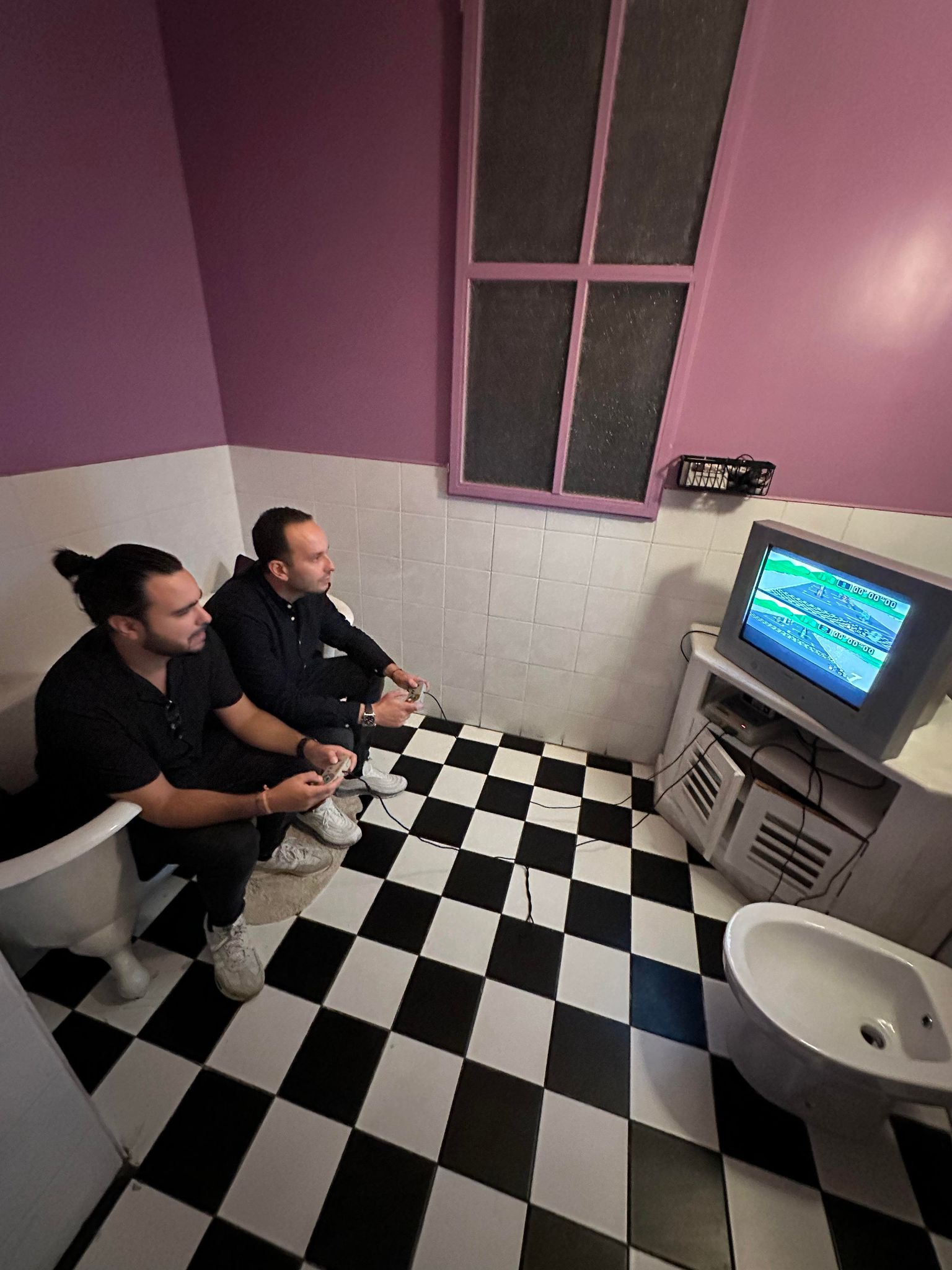 Nous avons testé le 3Bis, ce bar à jeux immersif et original situé au ...